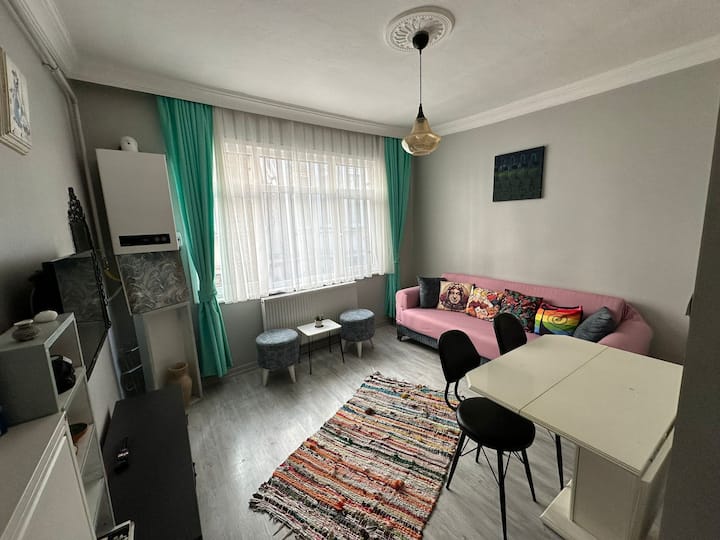 Comfortable Air-conditioned Apartment In İStiklal - Beyoğlu