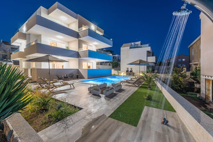 Meteorite Penthouse Apartment - Novalja