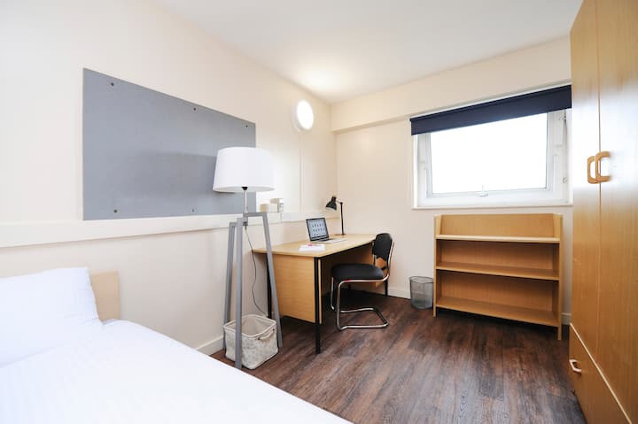 John Lester & Eddie Colman Courts - Campus Accommodation - Manchester