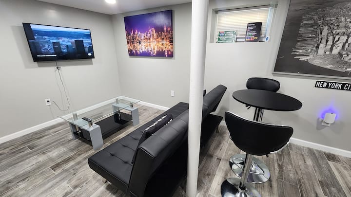 Cozy Luxury 2 Bedroom Basement Near Ewr Airport - Livingston, NJ