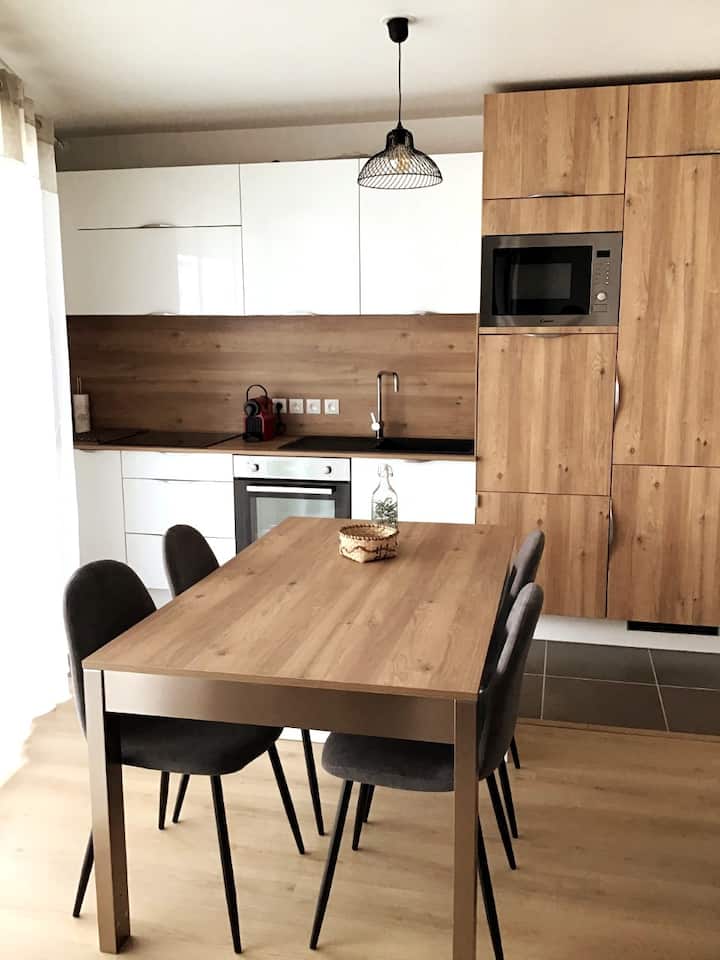 Charmant T3 · 2 Chambres · Terrasse · Parking - Lormont