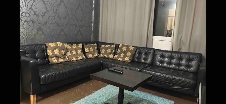 Double Room: Access To Kitchen & Balcony - Bromley