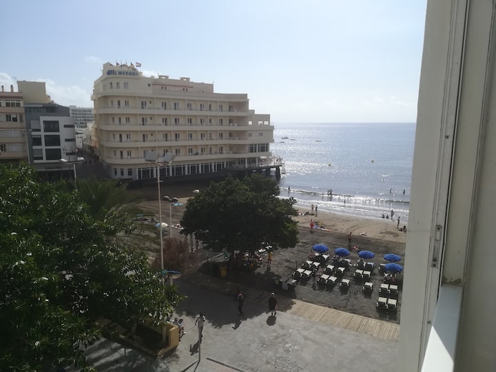 Comfortable Beachfront Apartment - El Médano