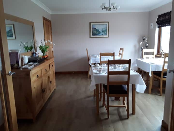 Innisfree  Room 1 - Arisaig