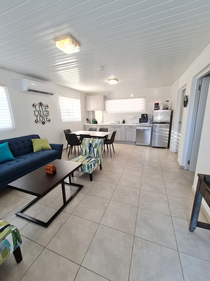 Nice 2br House With New Kitchen & Private Backyard - Aruba