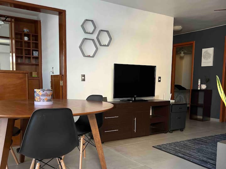 Departamento Completo Con Excelente Ubicación. - Zapopan