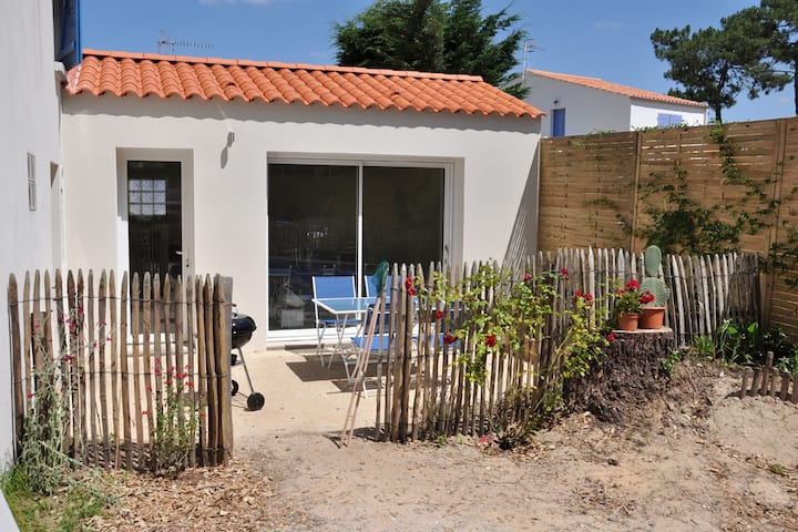 A 150 M De La Plage Dans Quartier Résidentiel... - La Tranche-sur-Mer