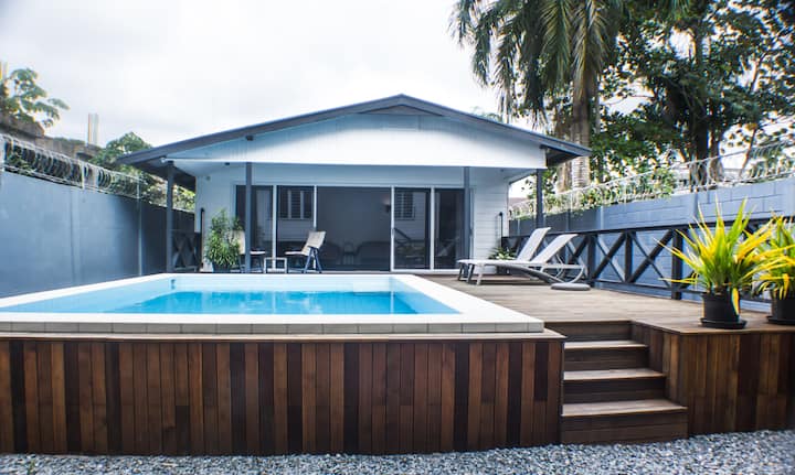 Huis In Tuin Van Historisch Pand - Paramaribo