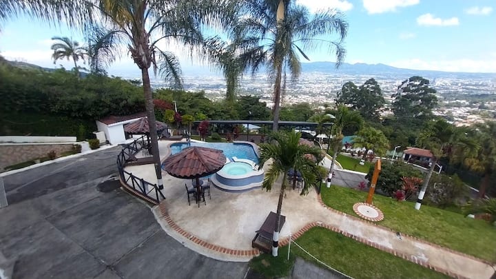 Gran Apartamento Familiar - San José, Costa Rica