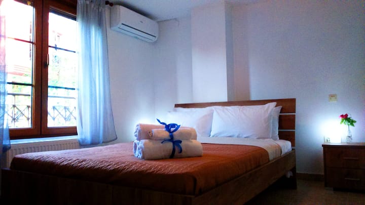 Dreamy Attic Roomy Sea View Loft Near City Center - Griekenland