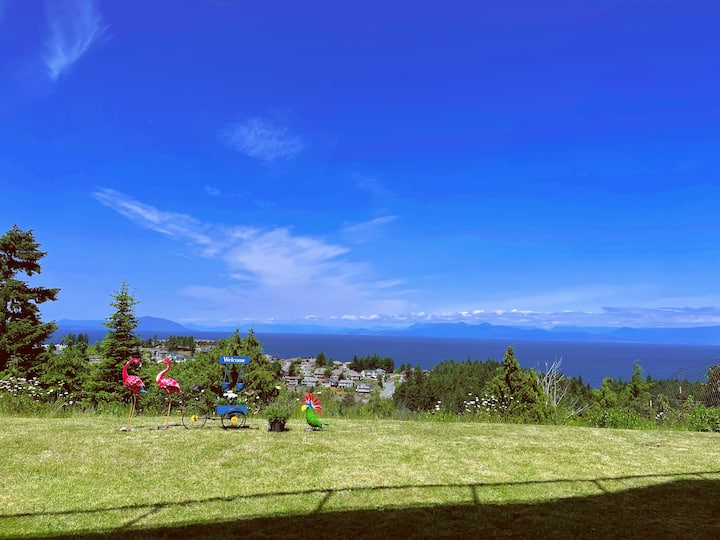 Vancouver Island Ocean View Holiday Home - Nanaimo