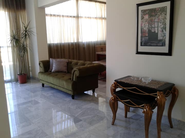 Apt 11e Zarif-beirut-seasonal Price + Electricity - Beirut