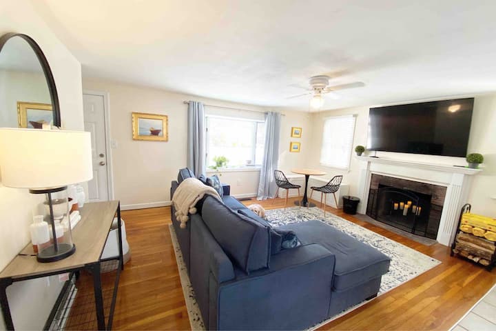 2 Br/1ba Cape Getaway (Close To Beach!) - South Yarmouth, MA