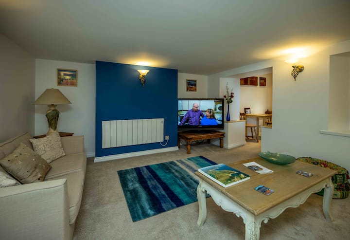 St Helier 1 Bedroom Flat Central But Tranquil - 저지섬