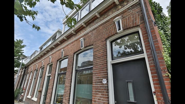 Prachtige Schipperswoning Centrum Groningen - Groningen
