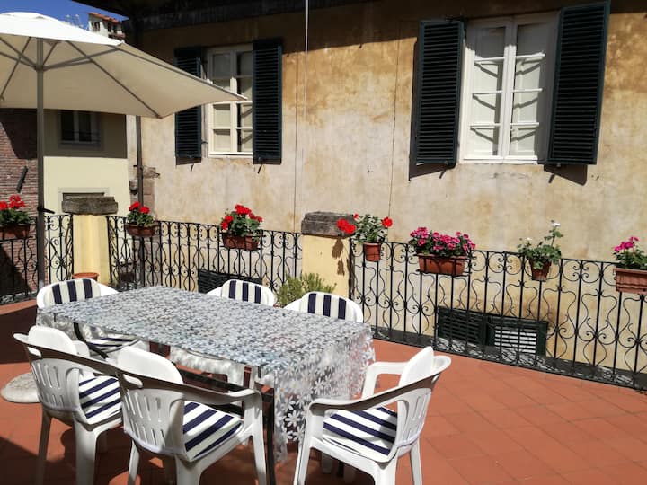 Pietrarosa Apartment Con Grande Terrazza - Lucca