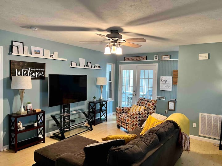Modern Home Near Downtown + Botanical Gardens + Ut - Zoo Knoxville, Knoxville
