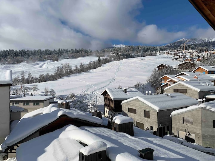 2,5 Zi Mit Panorama Bergblick In Flims Dorf - Laax