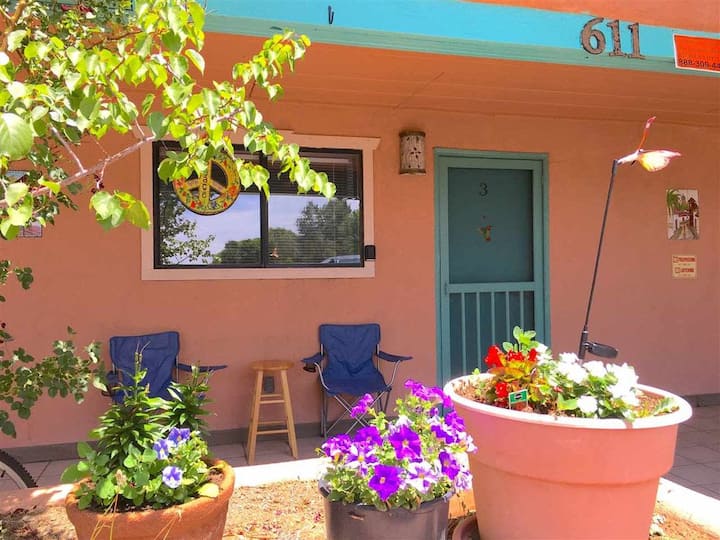 Comfy Condo,close To Everything, 31+day Stays Only - Taos, NM