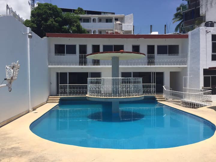 Casa Con Alberca, Seguridad, Cochera - Acapulco