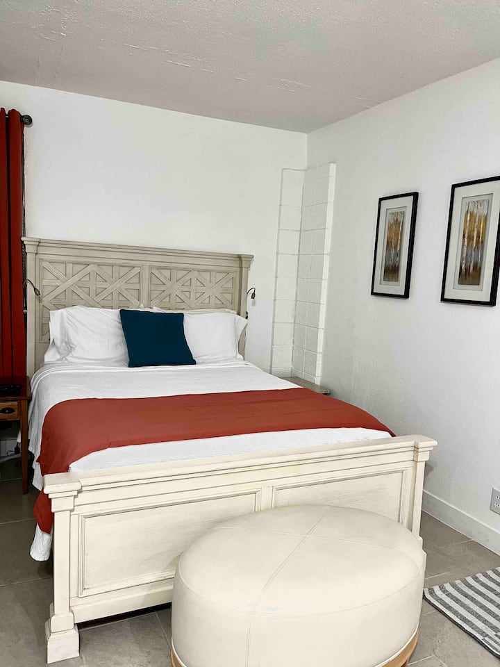 Private Entrance, Large Studio With Own Bath Green - Las Vegas