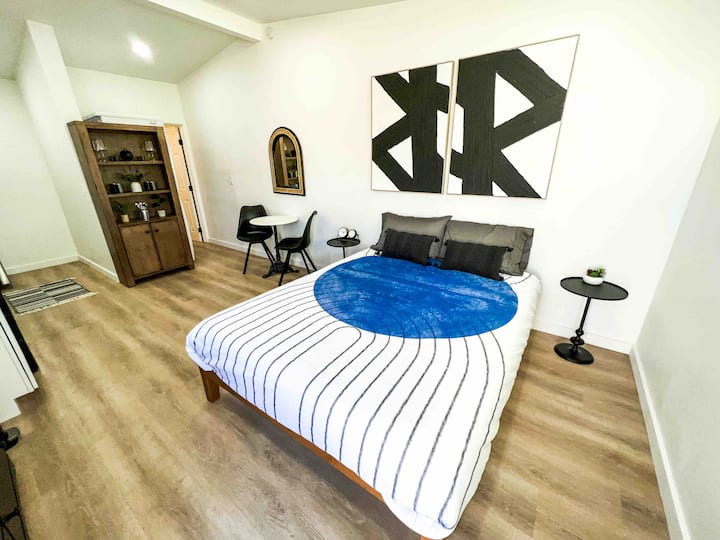 Cheerful Studio - 9 Minutes To - U Of A- Down Town - Tucson, AZ