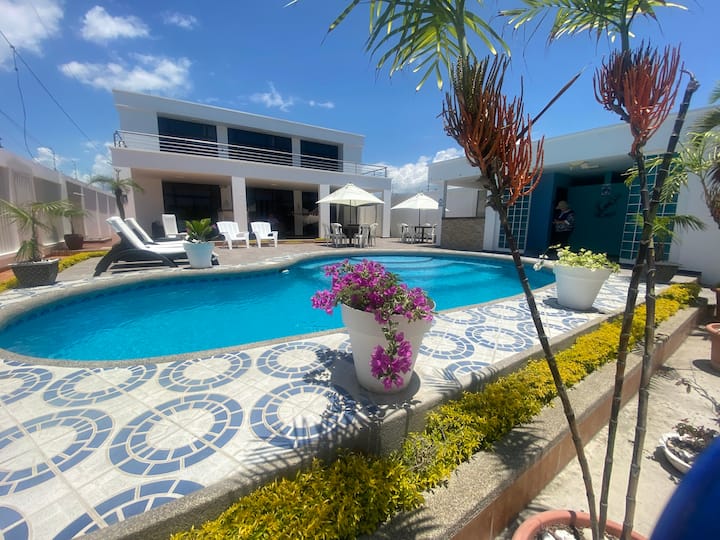 La Bella's House - Crucita