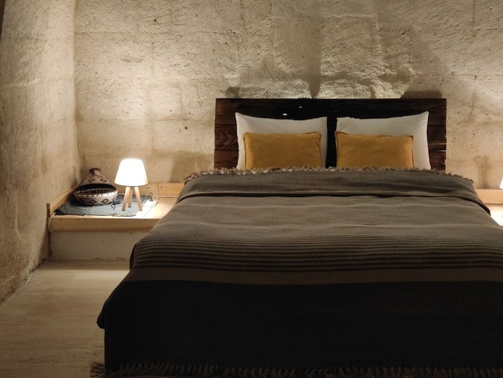 Route-lavanta No:2/stone House Under The Balloons - Cappadocia