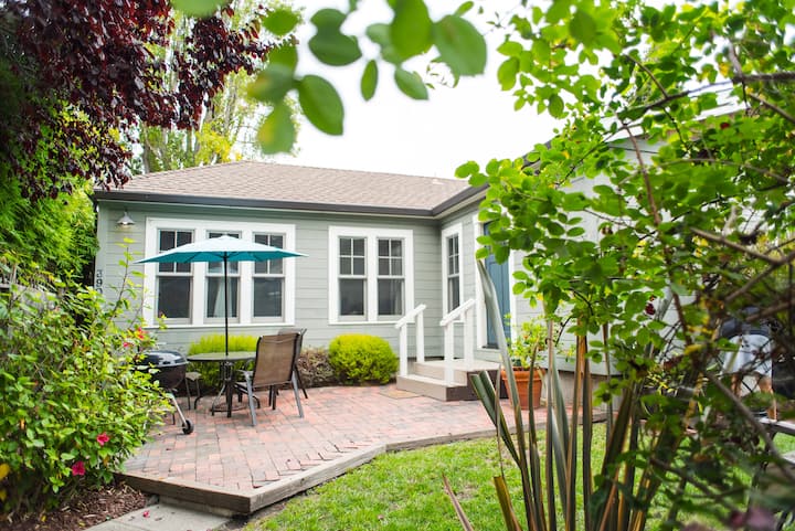 Private Retreat In The Heart Of Rockridge - Berkeley, CA