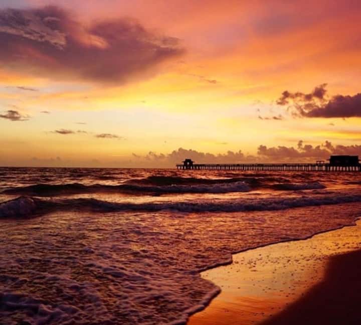 Charming And Convenient Naples Getaway - 2b/1b - Naples, FL