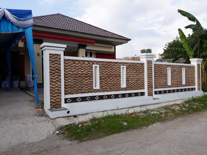 Rumah Besar Dekat Dari Pusat Kota - Padang