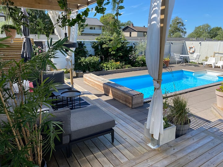 Hus Med Pool Nära Hav Och Göteborgs Stad - Göteborg