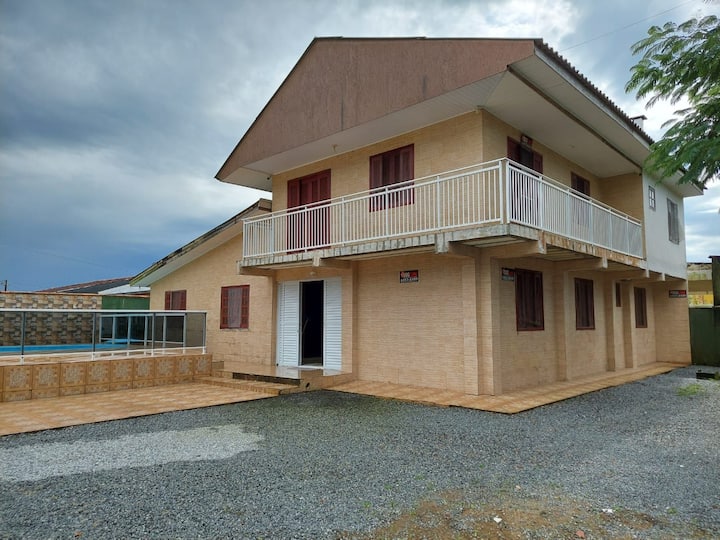 Casa Aconchegante Com Piscina - Paranaguá