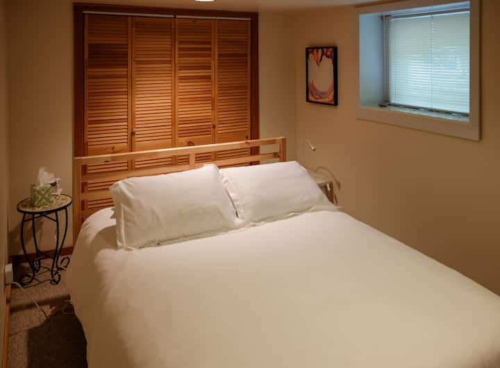 Daisy Mae's Guest Space - Phinney Ridge - Seattle, WA