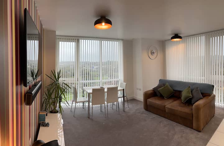 1 Bed Luxury Apt - Famous Kd Tower - Hemel Hempstead