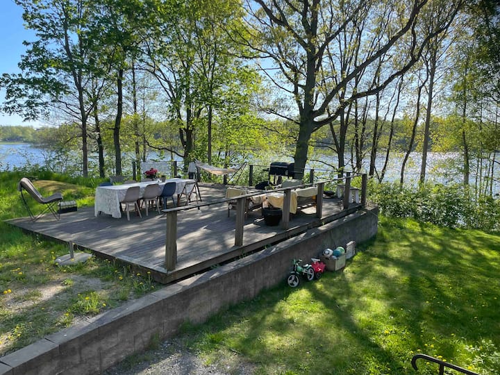 Elliotska Villan Next To Lake Magelungen - Estocolmo