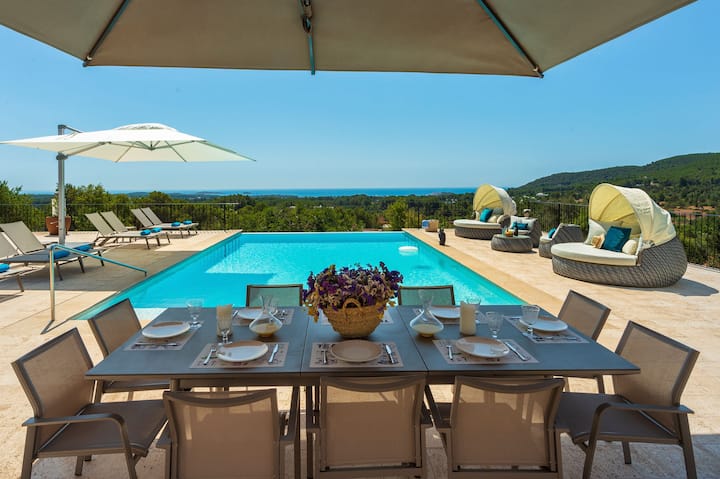 Elysian Villa - Luxury Villa With Private Pool Bbq - Santa Eulalia, Perou