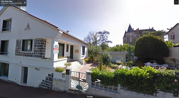 Studio Face Au Nouvel éTablissement Thermal - Châtel-Guyon