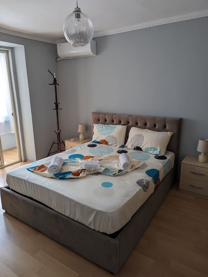 Comfy Apartment In Tirana Center - Tirana