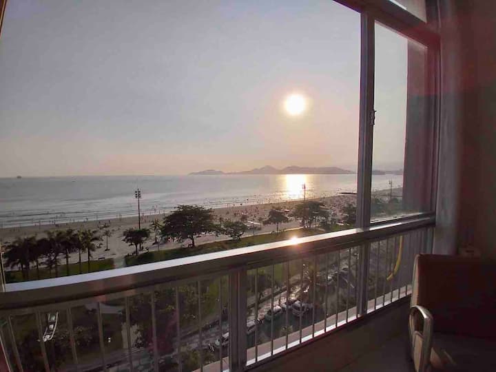 Frente Para O Mar, Pé Na Areia. Vista Fantástica - Santos