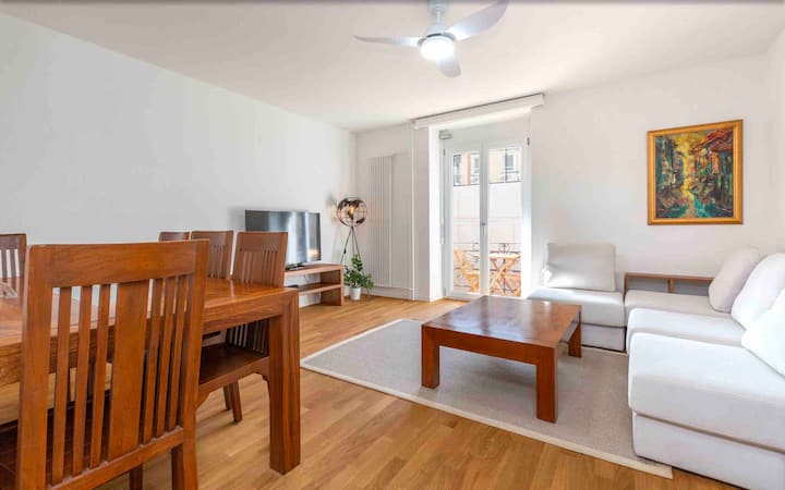 Apt 2b: Central Location: Spacious 2-br Apartment - Zürich