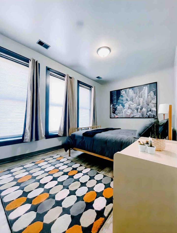 Walkers Point Loft | Near Downtown | Ac | 3br - Milwaukee, WI