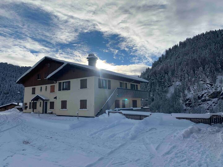 Calme Appartement Avec Grande Terrasse - La Giettaz