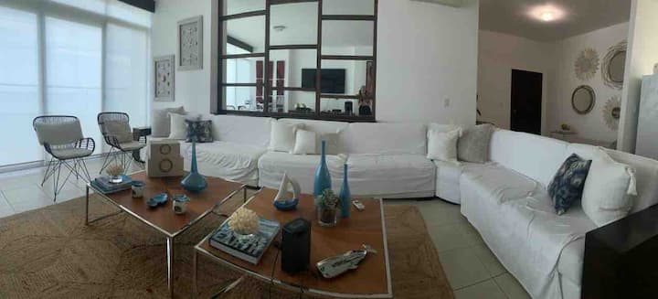 Moderno Penthouse Vista Al Mar (Balcón) - Punta Blanca