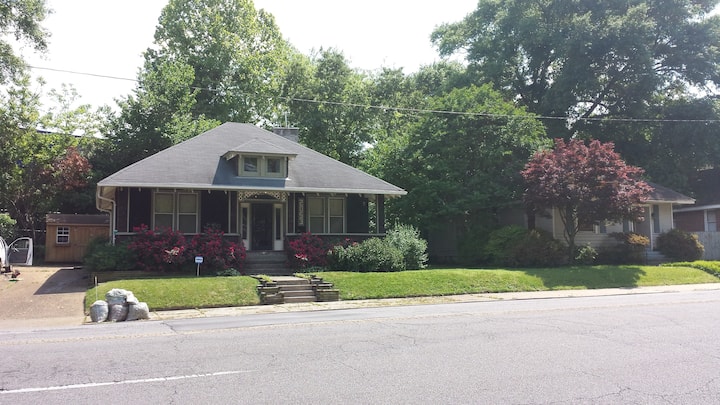 Historic Midtown Bungalow-a Walker's Paradise - Memphis, TN