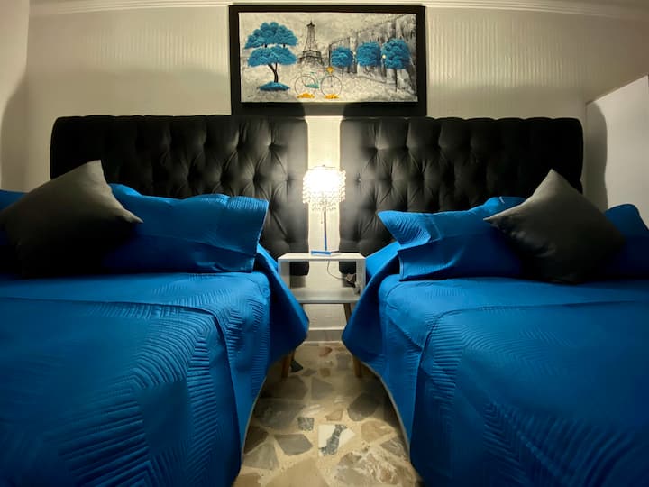 #2 Loft W/balcony 3min Poliforum W/wifi *Facturam - Leon