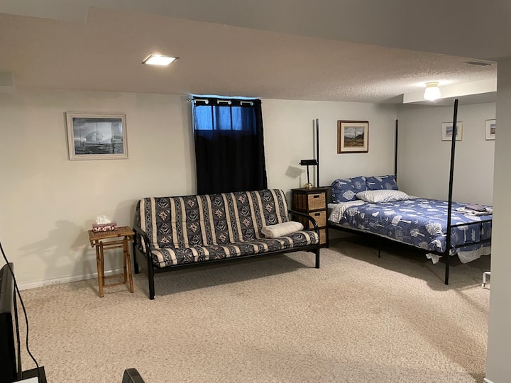 Quiet Suite In North Park - Full Semester Stays - Saskatoon