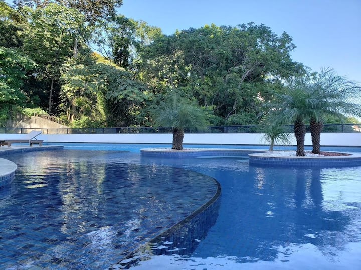 Apto Adorável Com Muitas Comodidades E Segurança - Rio Vermelho