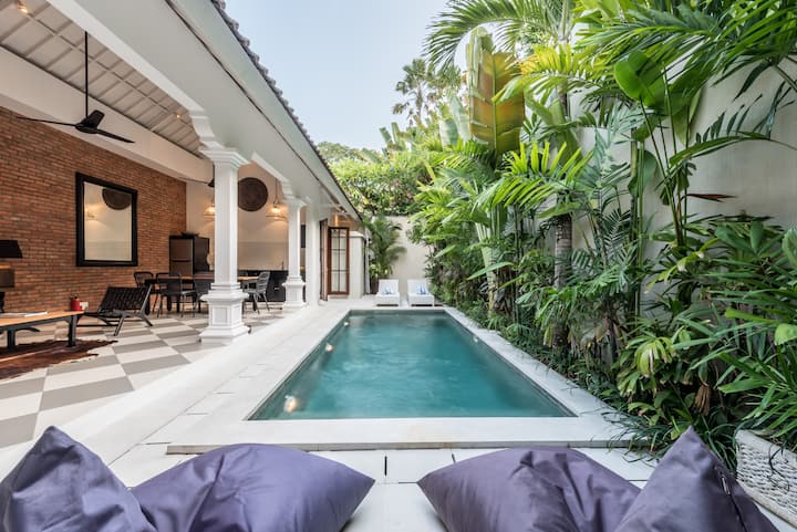 Lujosa Villa De 3 Bdr En El Corazón De Seminyak - Bali