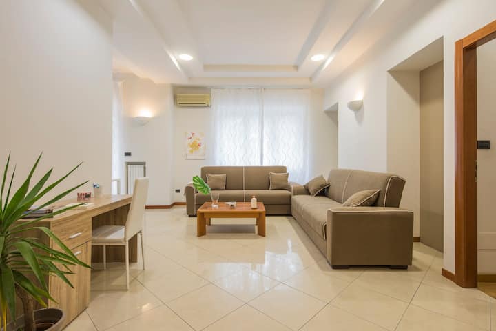 La Casa Di Genella, Tra Parco E Centro Città - Salerno